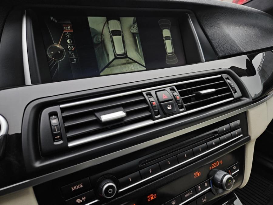 Melns BMW 520 2015 Rīga, ar dzinēja tilpumu 2.00 L un nobraukumu 315 tūkst. km par 11890 €, foto 30 vietnē AUTOMOTO.COM.LV