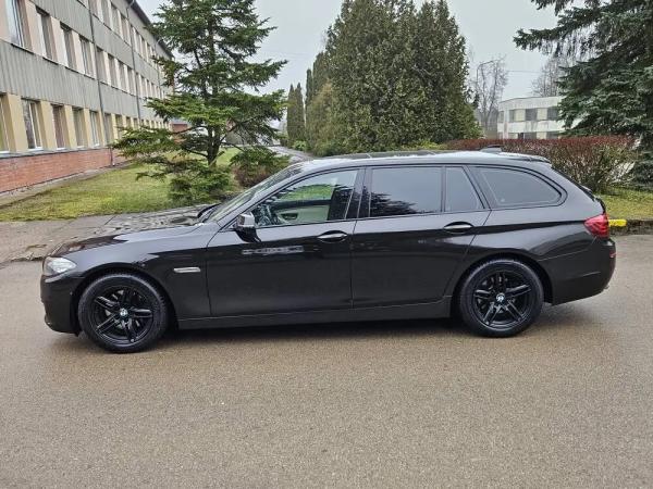 Black BMW 520 2015 in Jekabpils, with an engine capacity of 2.00 L and mileage of 315 thousand km for 11890 €, photo 7 on AUTOMOTO.COM.LV
