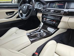 Черный БМВ 520 2015 в Екабпилс, объемом двигателя 2.00 л и пробегом 315 тыс. км за 11890 €, фото 20 на AUTOMOTO.COM.LV