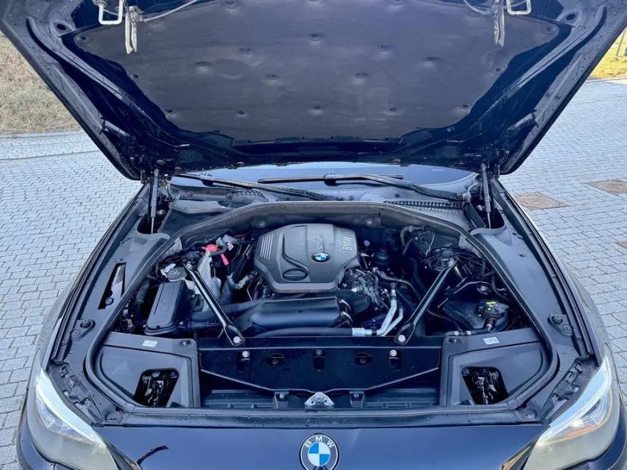 Melns BMW 520 2015 Rēzekne, ar dzinēja tilpumu 2.00 L un nobraukumu 288 tūkst. km par 9900 €, foto 13 vietnē AUTOMOTO.COM.LV