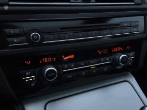 Black BMW 520 2015 in Kaunas, with an engine capacity of 2.00 L and mileage of 300 thousand km for 10999 €, photo 21 on AUTOMOTO.COM.LV