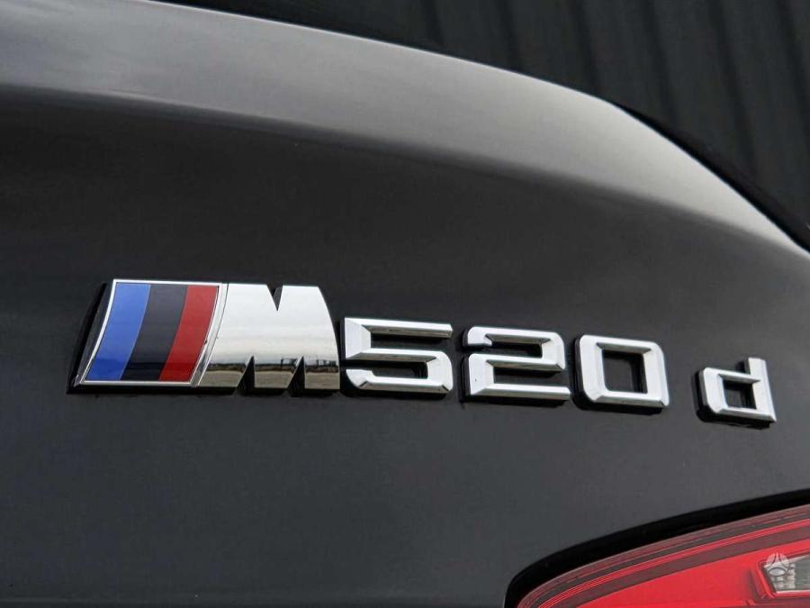 Black BMW 520 2015 in Kaunas, with an engine capacity of 2.00 L and mileage of 300 thousand km for 10999 €, photo 29 on AUTOMOTO.COM.LV