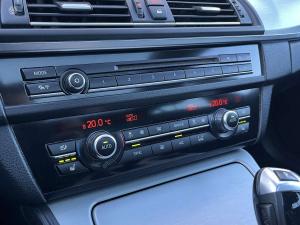 Melns BMW 520 2015 Kauņa, ar dzinēja tilpumu 2.00 L un nobraukumu 196 tūkst. km par 12500 €, foto 23 vietnē AUTOMOTO.COM.LV