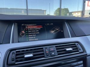 Melns BMW 520 2015 Kauņa, ar dzinēja tilpumu 2.00 L un nobraukumu 196 tūkst. km par 12500 €, foto 27 vietnē AUTOMOTO.COM.LV