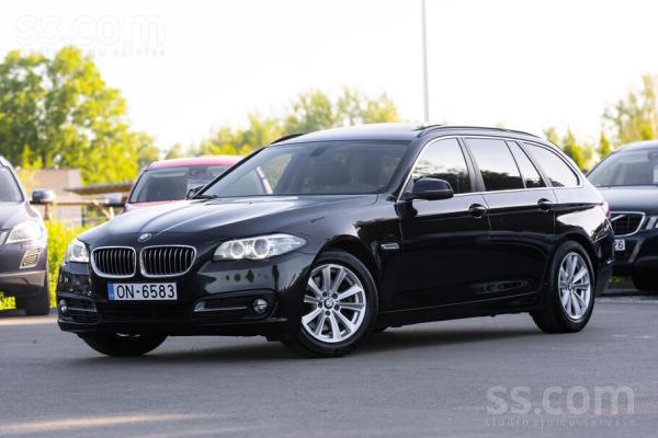 Black BMW 520 2015 in Jelgava, with an engine capacity of 2.00 L and mileage of 233 thousand km for 10200 €, photo 3 on AUTOMOTO.COM.LV