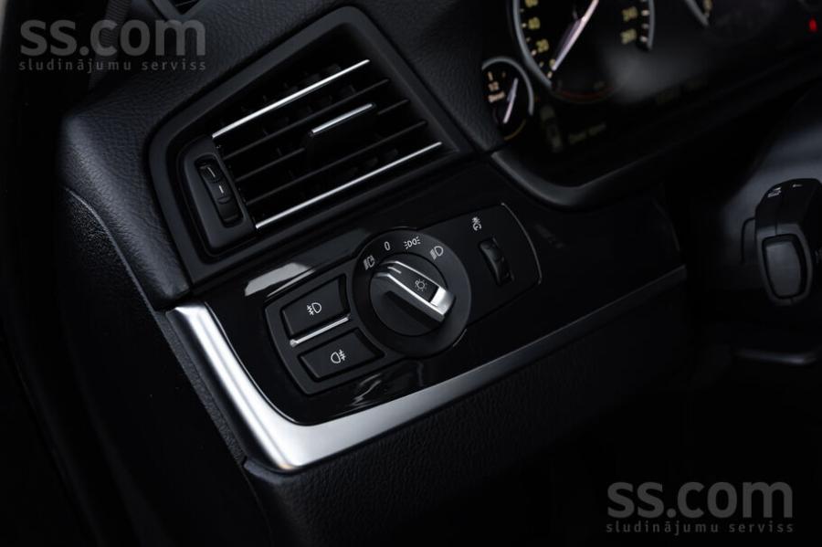 Melns BMW 520 2015 Jelgava, ar dzinēja tilpumu 2.00 L un nobraukumu 233 tūkst. km par 10200 €, foto 21 vietnē AUTOMOTO.COM.LV