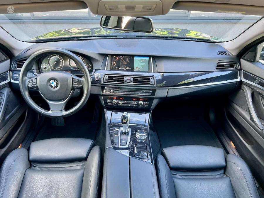 Melns BMW 520 2015 Kauņa, ar dzinēja tilpumu 2.00 L un nobraukumu 287 tūkst. km par 11290 €, foto 12 vietnē AUTOMOTO.COM.LV