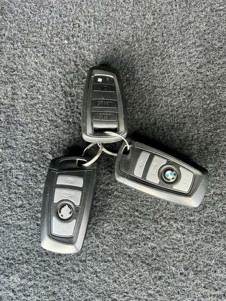Melns BMW 520 2015 Kauņa, ar dzinēja tilpumu 2.00 L un nobraukumu 287 tūkst. km par 11290 €, foto 37 vietnē AUTOMOTO.COM.LV