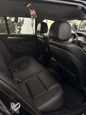 Black BMW 520 2015 in Kaunas, with an engine capacity of 2.00 L and mileage of 381 thousand km for 11300 €, photo 11 on AUTOMOTO.COM.LV