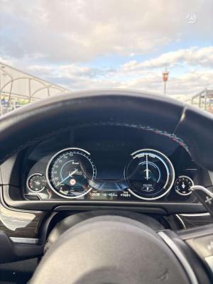 Black BMW 520 2015 in Kaunas, with an engine capacity of 2.00 L and mileage of 381 thousand km for 11300 €, photo 13 on AUTOMOTO.COM.LV