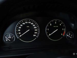Black BMW 520 2015 in Kaunas, with an engine capacity of 2.00 L and mileage of 300 thousand km for 10999 €, photo 26 on AUTOMOTO.COM.LV