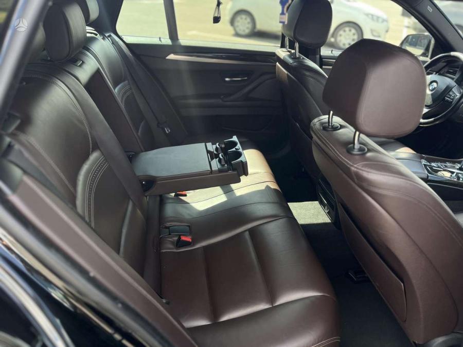 Melns BMW 520 2015 Kauņa, ar dzinēja tilpumu 2.00 L un nobraukumu 268 tūkst. km par 9200 €, foto 23 vietnē AUTOMOTO.COM.LV