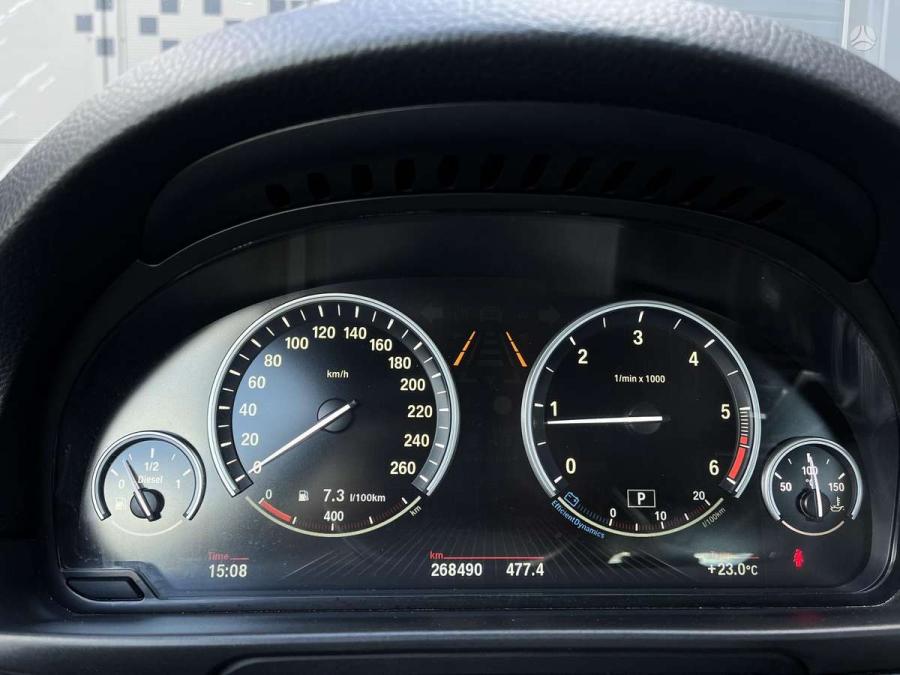 Melns BMW 520 2015 Kauņa, ar dzinēja tilpumu 2.00 L un nobraukumu 268 tūkst. km par 9200 €, foto 24 vietnē AUTOMOTO.COM.LV