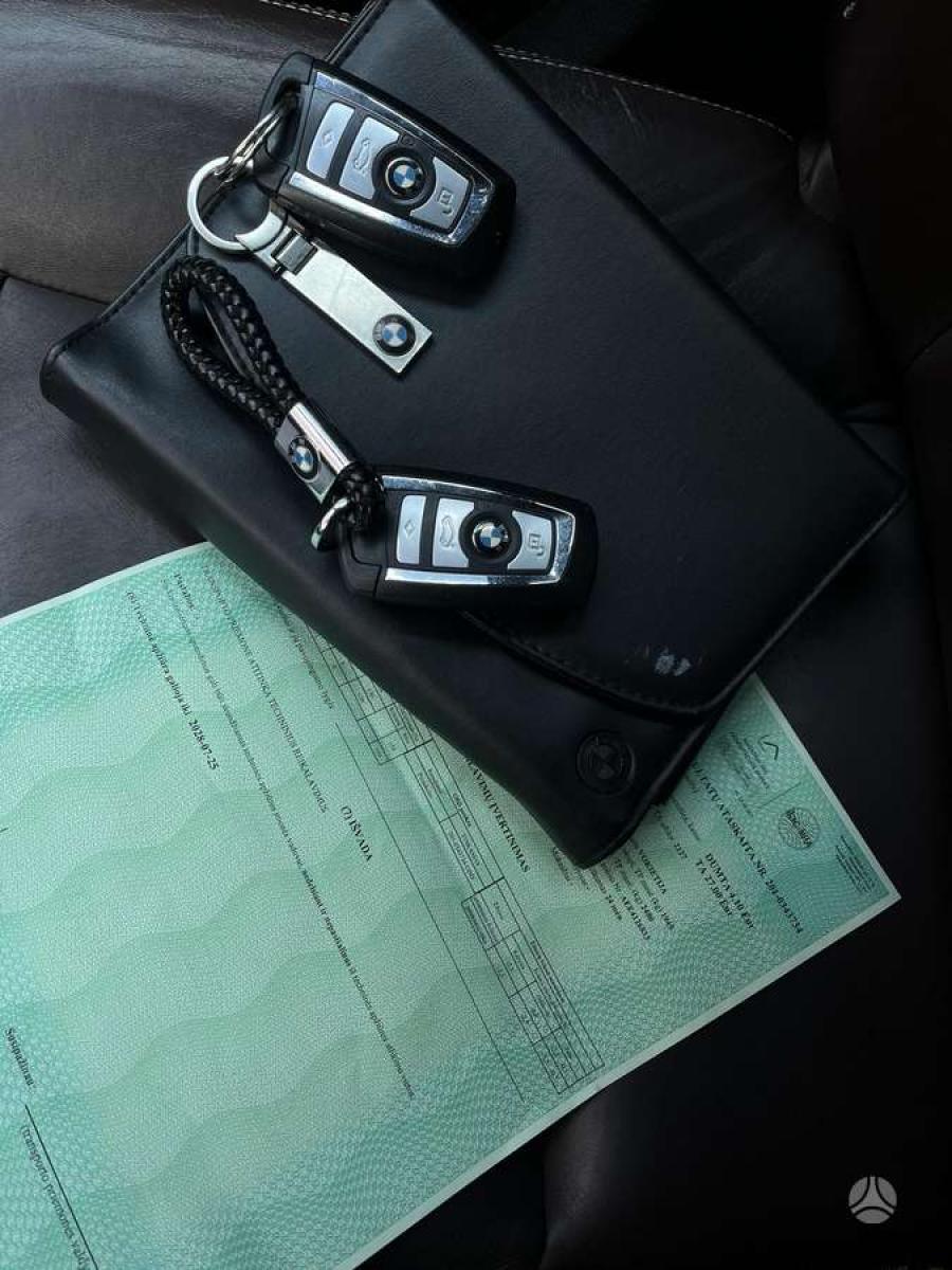 Melns BMW 520 2015 Kauņa, ar dzinēja tilpumu 2.00 L un nobraukumu 268 tūkst. km par 9200 €, foto 25 vietnē AUTOMOTO.COM.LV