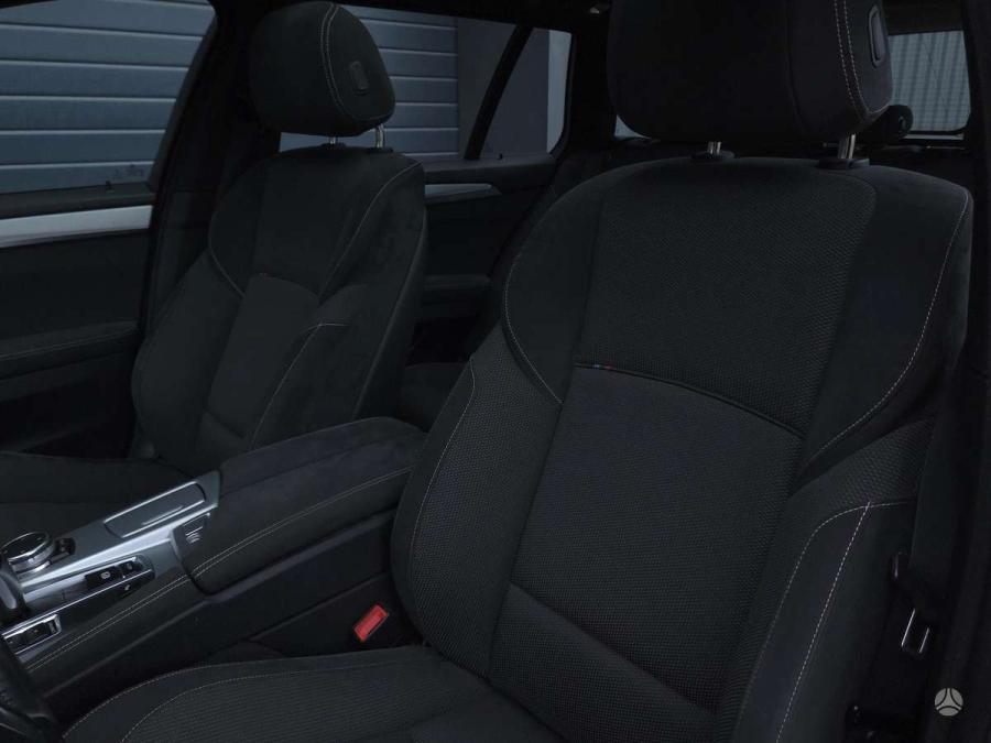 Black BMW 520 2015 in Kaunas, with an engine capacity of 2.00 L and mileage of 300 thousand km for 10650 €, photo 17 on AUTOMOTO.COM.LV