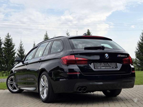 Melns BMW 520 2015 Kauņa, ar dzinēja tilpumu 2.00 L un nobraukumu 300 tūkst. km par 11250 €, foto 2 vietnē AUTOMOTO.COM.LV