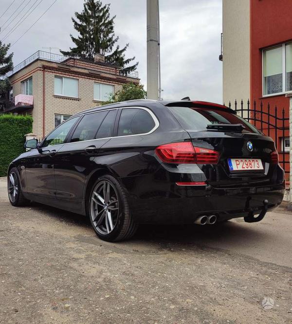 Black BMW 520 2015 in Marijampole, with an engine capacity of 2.00 L and mileage of 320 thousand km for 10800 €, photo 9 on AUTOMOTO.COM.LV