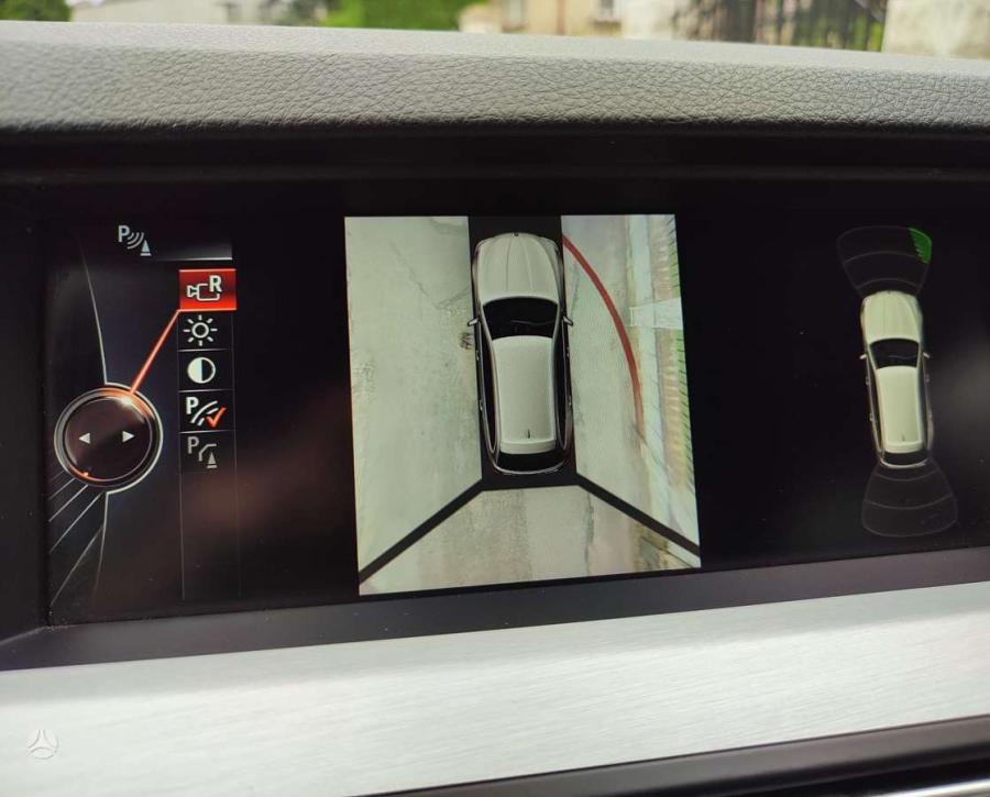 Melns BMW 520 2015 Marijampole, ar dzinēja tilpumu 2.00 L un nobraukumu 320 tūkst. km par 10800 €, foto 15 vietnē AUTOMOTO.COM.LV