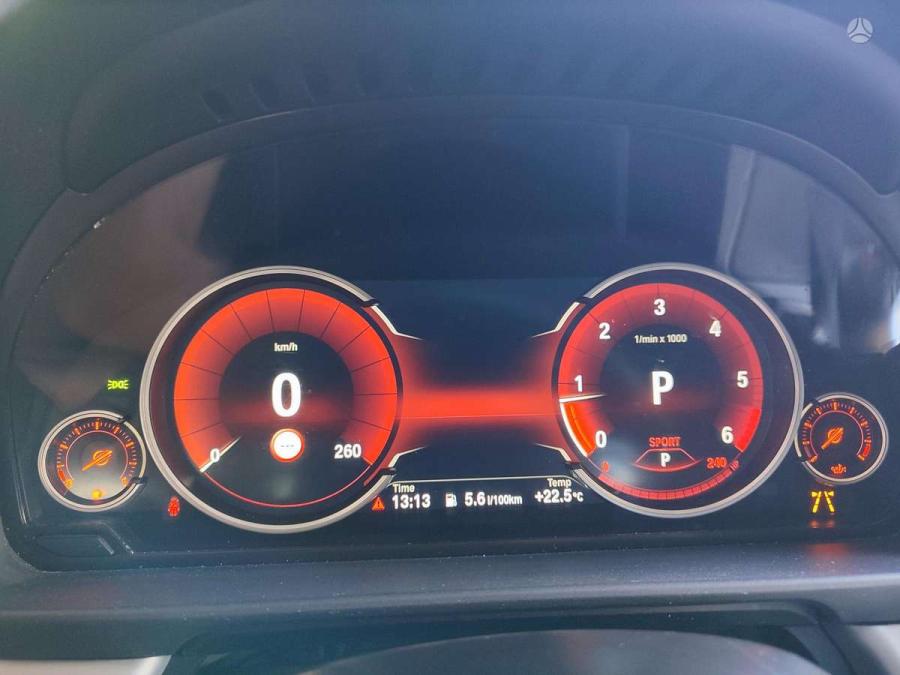 Melns BMW 520 2015 Marijampole, ar dzinēja tilpumu 2.00 L un nobraukumu 320 tūkst. km par 10800 €, foto 17 vietnē AUTOMOTO.COM.LV