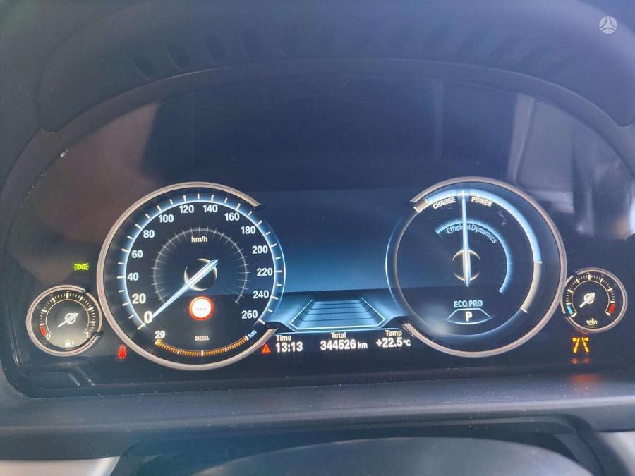 Melns BMW 520 2015 Marijampole, ar dzinēja tilpumu 2.00 L un nobraukumu 320 tūkst. km par 10800 €, foto 19 vietnē AUTOMOTO.COM.LV