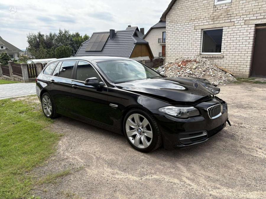 Melns BMW 520 2015 Raseiniai, ar dzinēja tilpumu 2.00 L un nobraukumu 330 tūkst. km par 3700 €, foto 1 vietnē AUTOMOTO.COM.LV