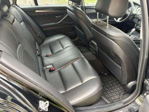 Melns BMW 520 2015 Raseiniai, ar dzinēja tilpumu 2.00 L un nobraukumu 330 tūkst. km par 3700 €, foto 9 vietnē AUTOMOTO.COM.LV