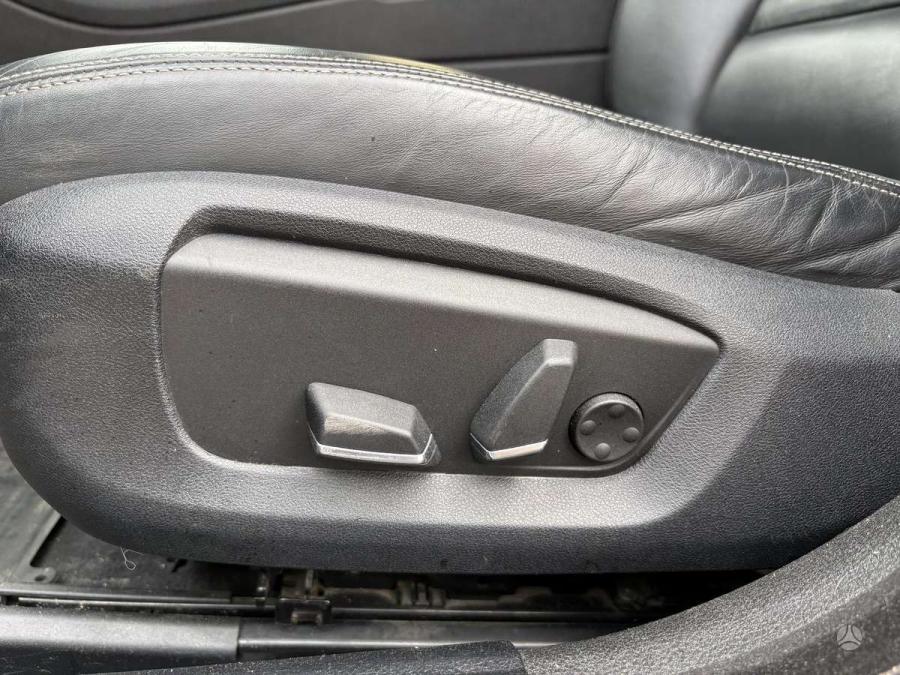 Melns BMW 520 2015 Raseiniai, ar dzinēja tilpumu 2.00 L un nobraukumu 330 tūkst. km par 3700 €, foto 13 vietnē AUTOMOTO.COM.LV