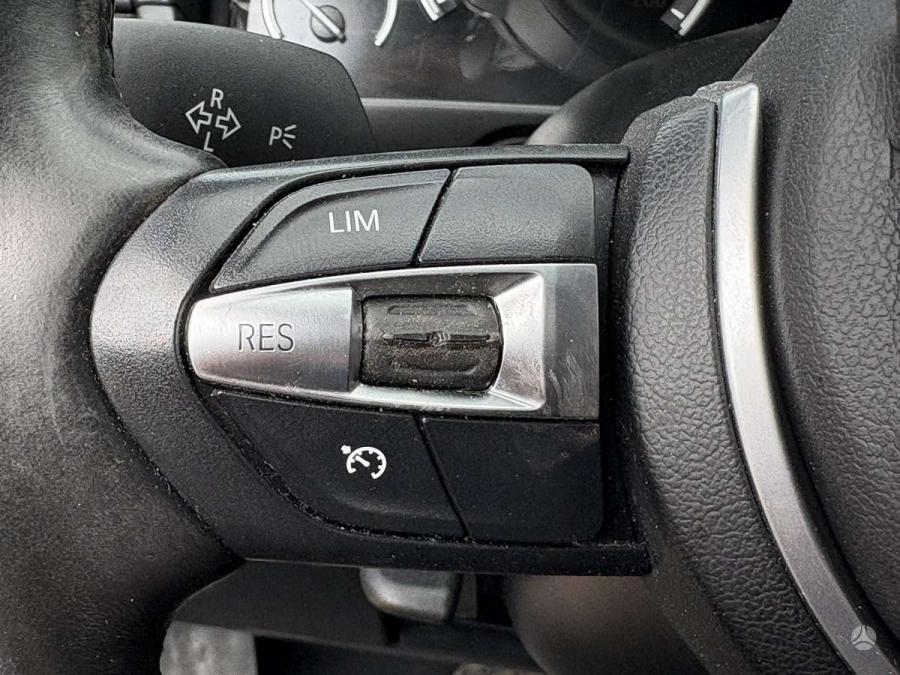 Melns BMW 520 2015 Raseiniai, ar dzinēja tilpumu 2.00 L un nobraukumu 330 tūkst. km par 3700 €, foto 18 vietnē AUTOMOTO.COM.LV