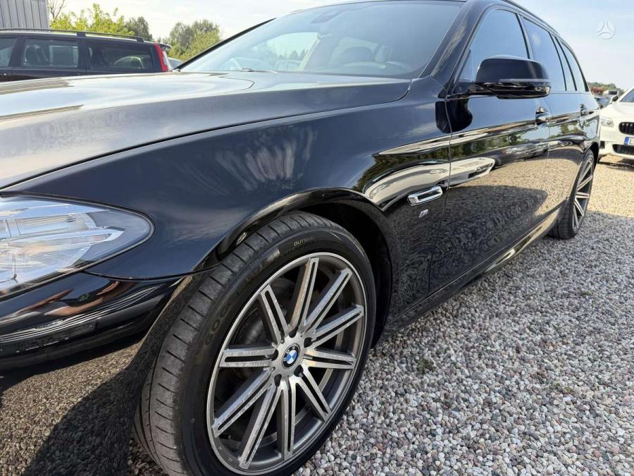 Черный БМВ 520 2015 в Утена, объемом двигателя 2.00 л и пробегом 310 тыс. км за 11950 €, фото 47 на AUTOMOTO.COM.LV