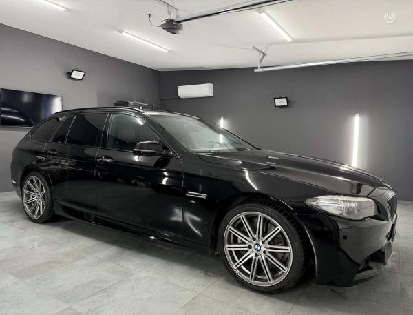 Melns BMW 520 2015 Utena, ar dzinēja tilpumu 2.00 L un nobraukumu 310 tūkst. km par 11950 €, foto 4 vietnē AUTOMOTO.COM.LV