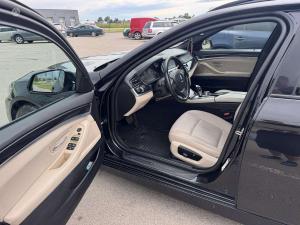 Black BMW 520 2015 in Kedainiai, with an engine capacity of 2.00 L and mileage of 345 thousand km for 8500 €, photo 6 on AUTOMOTO.COM.LV