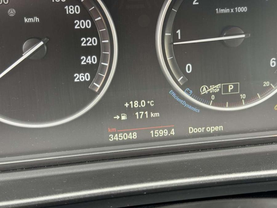 Black BMW 520 2015 in Kedainiai, with an engine capacity of 2.00 L and mileage of 345 thousand km for 8500 €, photo 8 on AUTOMOTO.COM.LV