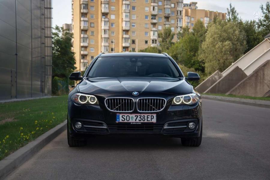 Black BMW 520 2015 in Vilnius, with an engine capacity of 2.00 L and mileage of 275 thousand km for 11399 €, photo 1 on AUTOMOTO.COM.LV