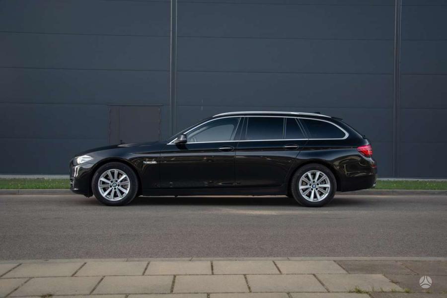 Black BMW 520 2015 in Vilnius, with an engine capacity of 2.00 L and mileage of 275 thousand km for 11399 €, photo 5 on AUTOMOTO.COM.LV