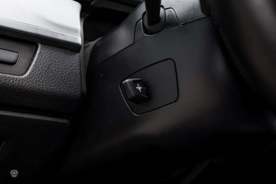 Black BMW 520 2015 in Vilnius, with an engine capacity of 2.00 L and mileage of 275 thousand km for 11399 €, photo 15 on AUTOMOTO.COM.LV