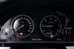 Black BMW 520 2015 in Vilnius, with an engine capacity of 2.00 L and mileage of 275 thousand km for 11399 €, photo 16 on AUTOMOTO.COM.LV
