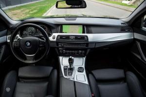 Black BMW 520 2015 in Vilnius, with an engine capacity of 2.00 L and mileage of 275 thousand km for 11399 €, photo 27 on AUTOMOTO.COM.LV