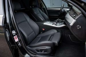 Black BMW 520 2015 in Vilnius, with an engine capacity of 2.00 L and mileage of 275 thousand km for 11399 €, photo 29 on AUTOMOTO.COM.LV