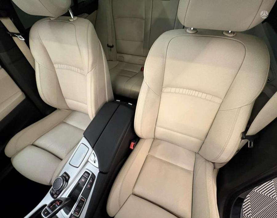 Melns BMW 520 2015 Marijampole, ar dzinēja tilpumu 2.00 L un nobraukumu 291 tūkst. km par 10999 €, foto 24 vietnē AUTOMOTO.COM.LV