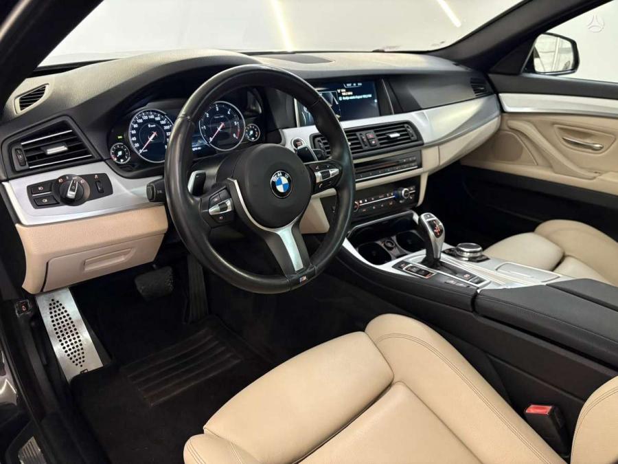 Melns BMW 520 2015 Marijampole, ar dzinēja tilpumu 2.00 L un nobraukumu 291 tūkst. km par 10999 €, foto 3 vietnē AUTOMOTO.COM.LV