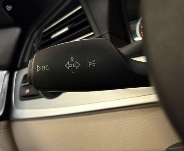 Melns BMW 520 2015 Marijampole, ar dzinēja tilpumu 2.00 L un nobraukumu 291 tūkst. km par 10999 €, foto 9 vietnē AUTOMOTO.COM.LV