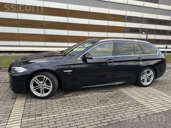БМВ 520 2015 в Рига на AUTOMOTO.COM.LV Черный БМВ 520 2015 в Рига, объемом двигателя 2.00 л и пробегом 318 тыс. км за 11750 €, фото 4 на AUTOMOTO.COM.LV