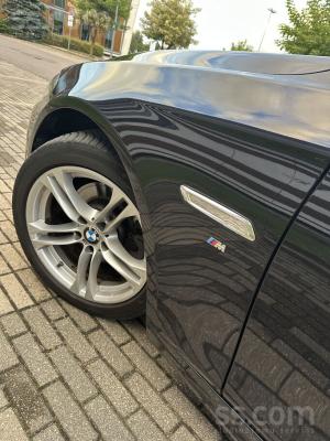Black BMW 520 2015 in Riga, with an engine capacity of 2.00 L and mileage of 318 thousand km for 11750 €, photo 18 on AUTOMOTO.COM.LV