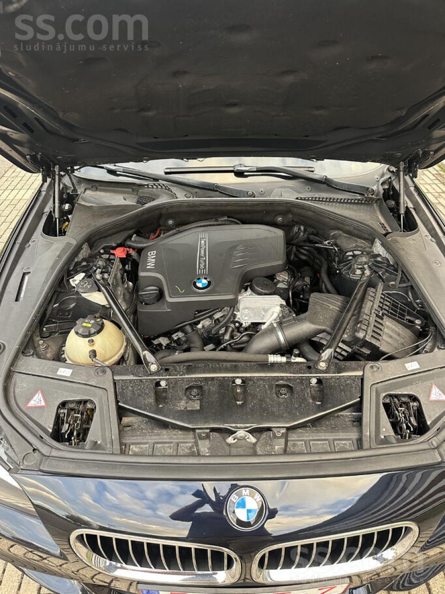 Black BMW 520 2015 in Riga, with an engine capacity of 2.00 L and mileage of 318 thousand km for 11750 €, photo 20 on AUTOMOTO.COM.LV