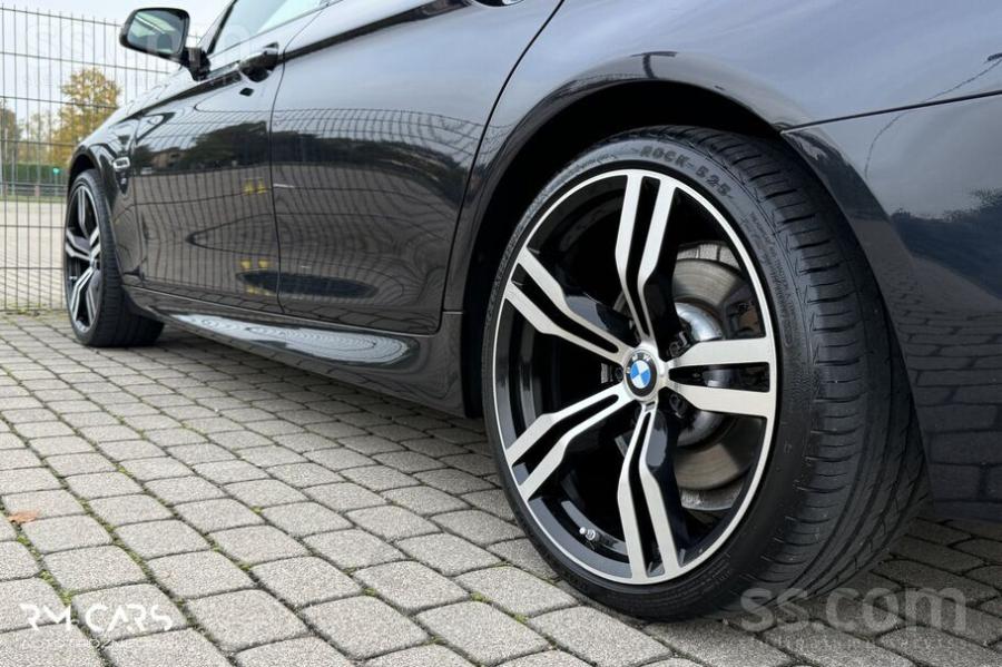 Melns BMW 520 2015 Jelgava, ar dzinēja tilpumu 2.00 L un nobraukumu 0 tūkst. km par 12850 €, foto 9 vietnē AUTOMOTO.COM.LV