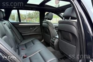 Melns BMW 520 2015 Jelgava, ar dzinēja tilpumu 2.00 L un nobraukumu 0 tūkst. km par 12850 €, foto 15 vietnē AUTOMOTO.COM.LV