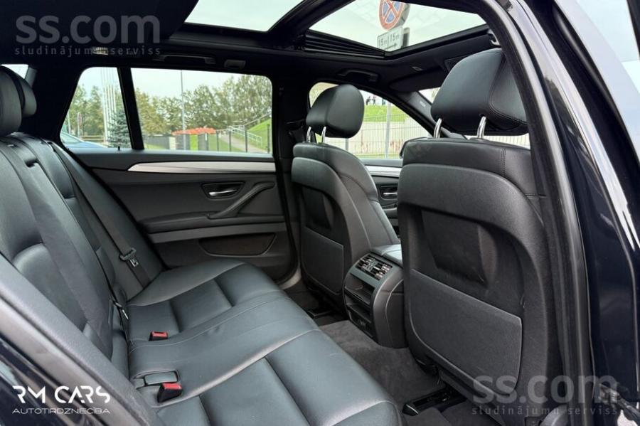 Melns BMW 520 2015 Jelgava, ar dzinēja tilpumu 2.00 L un nobraukumu 0 tūkst. km par 12850 €, foto 15 vietnē AUTOMOTO.COM.LV