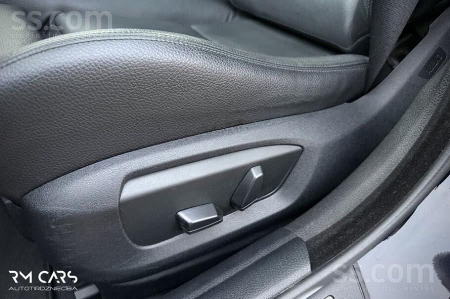 Melns BMW 520 2015 Jelgava, ar dzinēja tilpumu 2.00 L un nobraukumu 0 tūkst. km par 12850 €, foto 28 vietnē AUTOMOTO.COM.LV