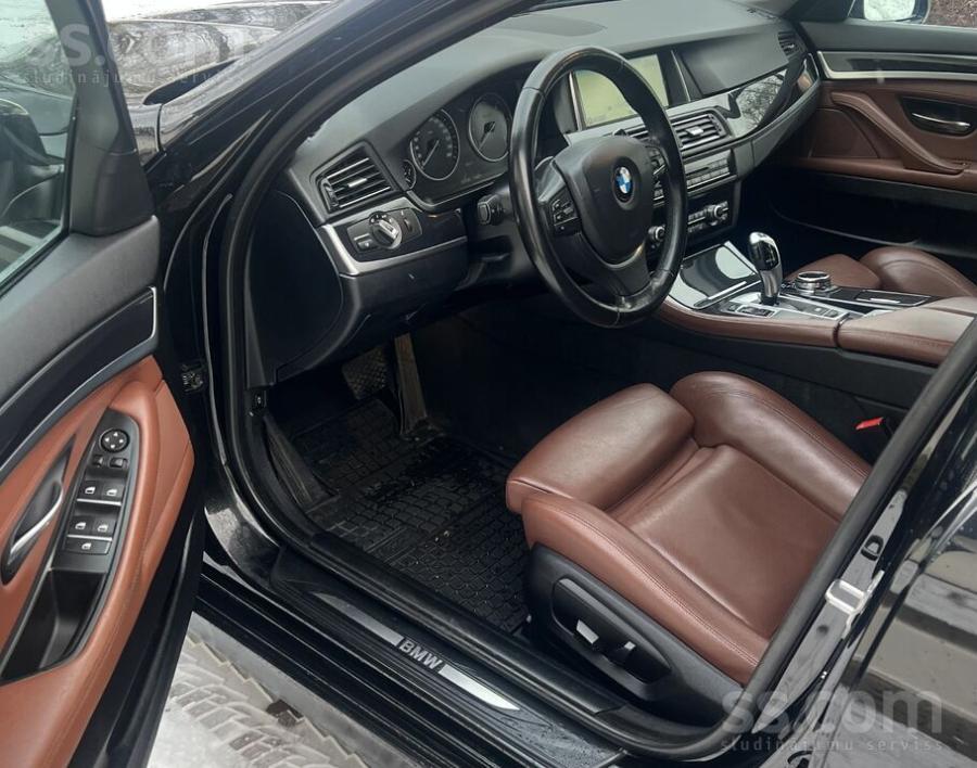Black BMW 520 2016 in Gulbene, with an engine capacity of 2.00 L and mileage of 250 thousand km for 11990 €, photo 7 on AUTOMOTO.COM.LV
