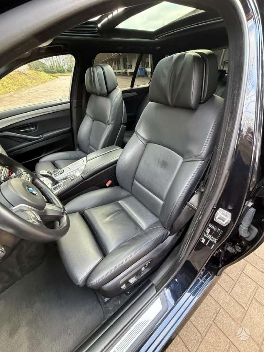 Black BMW 520 2016 in Prienai, with an engine capacity of 2.00 L and mileage of 270 thousand km for 14700 €, photo 17 on AUTOMOTO.COM.LV